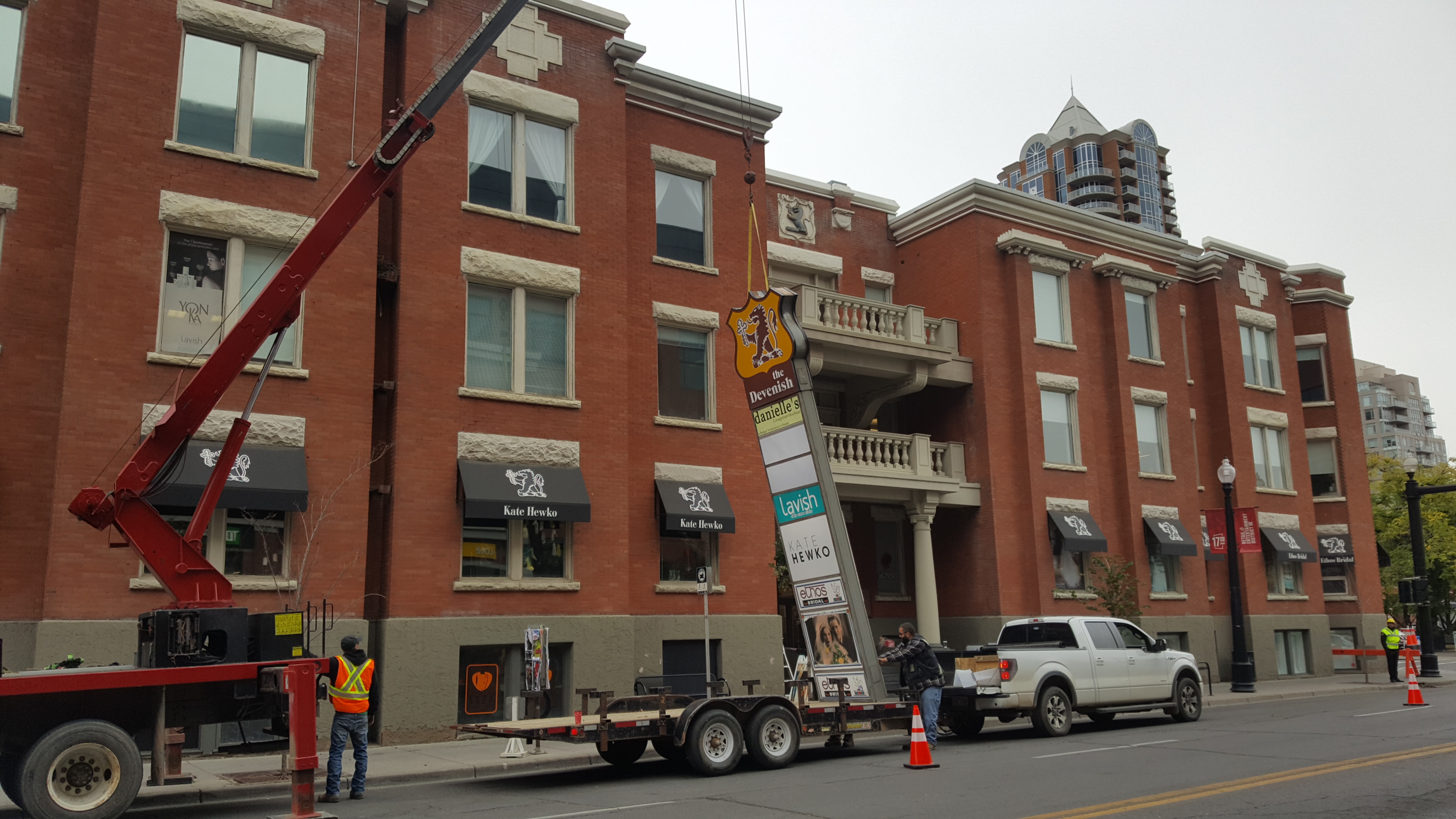 Sign Removal – Universal Installations